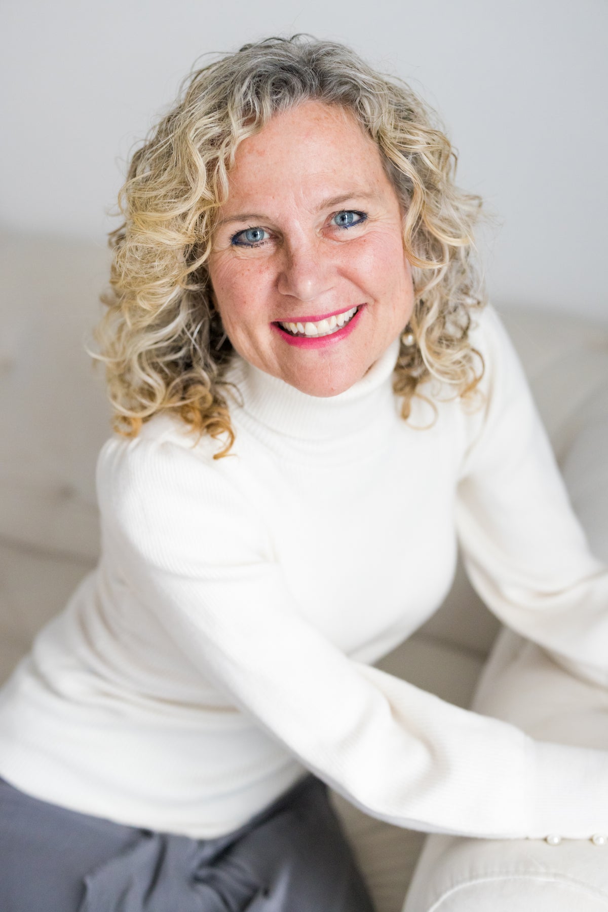 Indigo Tones | About 12 Season Personal Color Analyst Kerry Jones