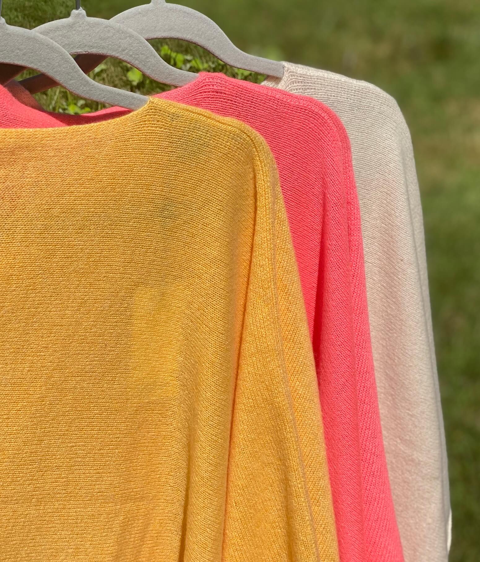 12 Season Color Analysis | Indigo Tones | Warm Spring Clothing